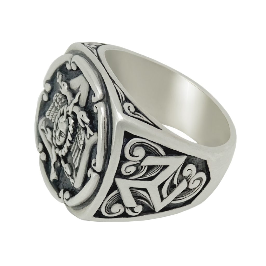 THE Medusa Triskelion Sicilian TRINACRIA STERLING SILVER 925 MENS RING ...