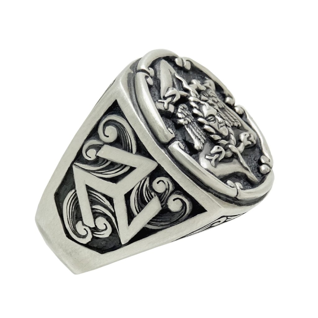 THE Medusa Triskelion Sicilian TRINACRIA STERLING SILVER 925 MENS RING ...